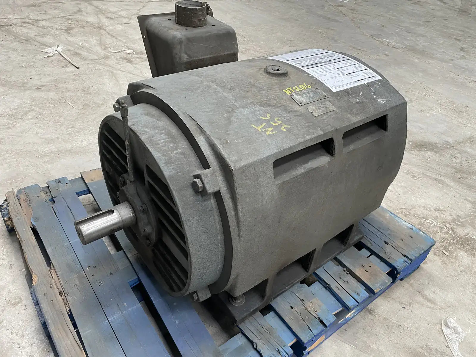 Toshiba Screw Compressor Motor (300 Hp, 3540 RPM, 460 V)